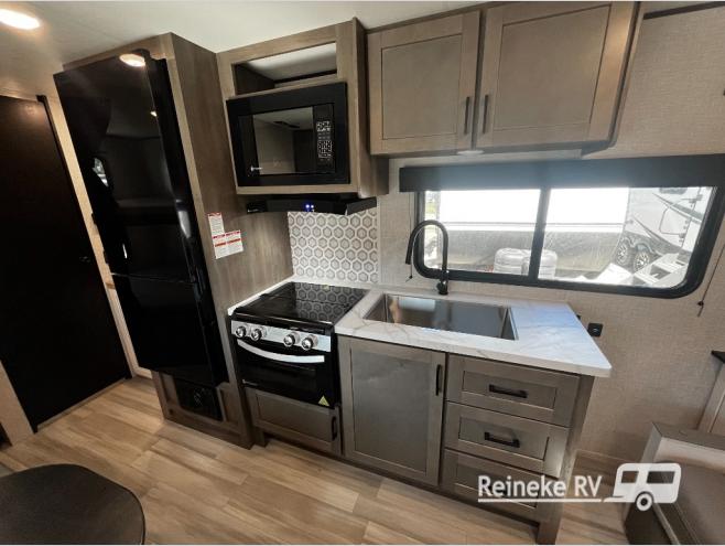 New 2025 Starcraft Autumn Ridge 20MB Travel Trailer at Reineke RV ...