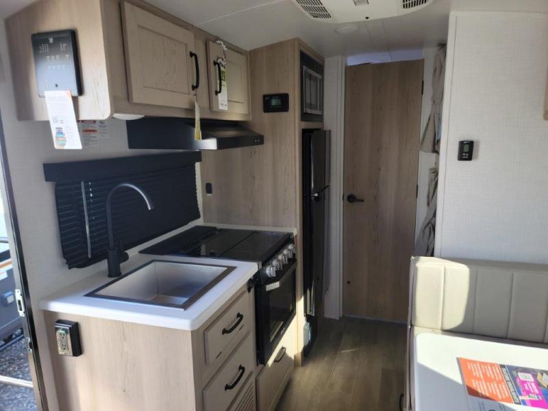 New 2024 Forest River RV Rockwood GEO Pro G19BH Travel Trailer at RnR ...