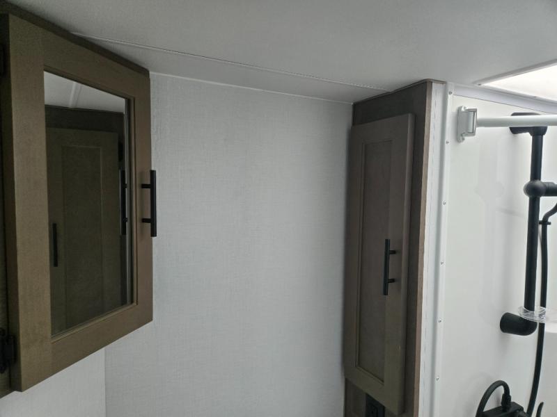 New 2026 Adventurer Manufacturing Inc. Eagle Cap 1165 Truck Camper at RnR RV Center - Liberty ...