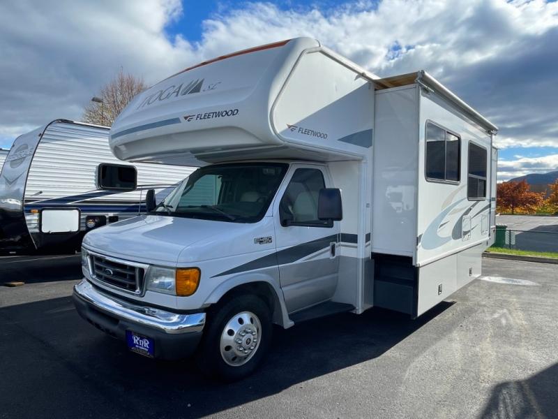Used 2005 Fleetwood RV Tioga 31W Motor Home Class C at RnR RV Center ...