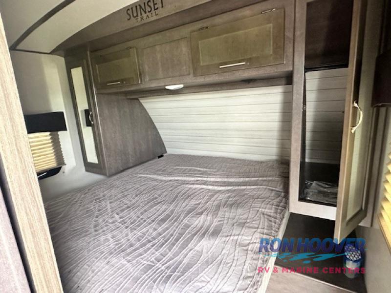 Used 2018 CrossRoads RV Sunset Trail 289QB Travel Trailer at Ron Hoover ...
