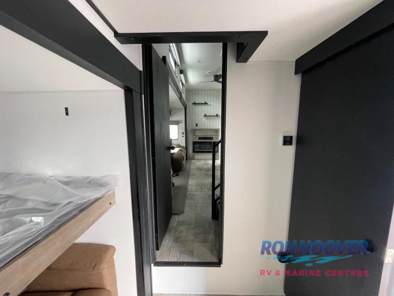 New 2025 Palomino Puma Destination 429LFT Destination Trailer at Ron ...