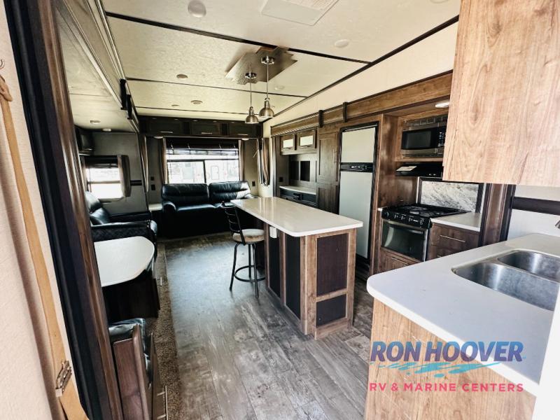 Used 2018 CrossRoads RV Volante 365MD Fifth Wheel at Ron Hoover RV ...