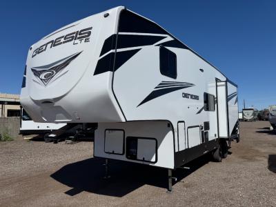 Toy Hauler Fifth Wheels for Sale in AZ & ID | Rowley White RV