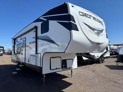 Toy Hauler Fifth Wheels for Sale in AZ & ID | Rowley White RV