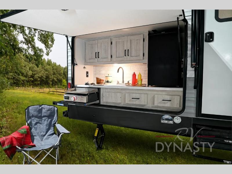 New 2026 Coachmen RV Catalina Legacy Edition 313RLTS Travel Trailer at ...