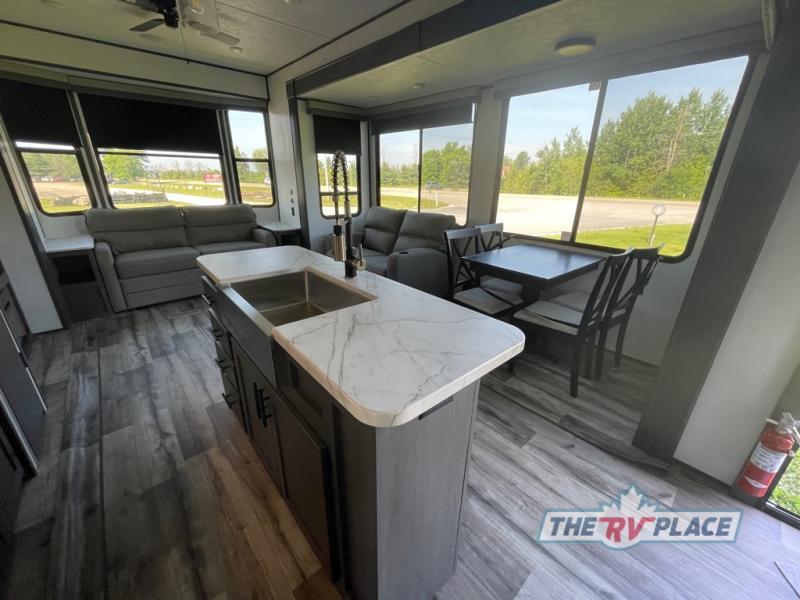 New 2023 Dutchmen RV Aspen Trail 390LOFT Park Models at RV Liquidators ...