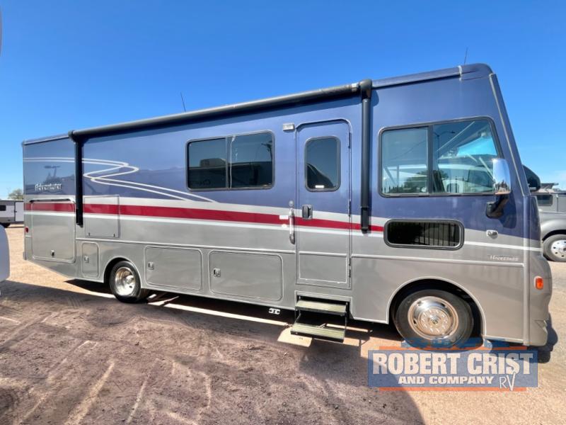 Used 2022 Winnebago Adventurer 29B Motor Home Class A at Robert Crist ...