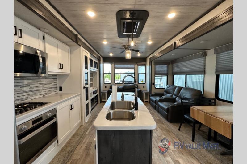 Used 2021 Keystone RV Retreat 39LOFT Destination Trailer at RV Value ...