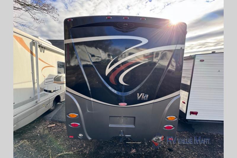 Used 2014 Winnebago Via 25T Motor Home Class A - Diesel at RV Value ...