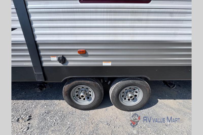 Used 2022 Dutchmen RV Coleman Lantern Series 300TQ Toy Hauler Travel ...