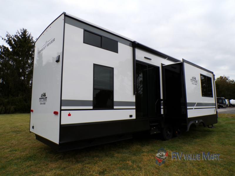 New 2026 Forest River Cedar Creek Cottage 40CBK for sale in Bath, PA