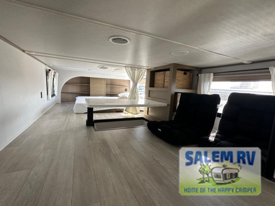 New 2025 Forest River RV Salem Grand Villa 42VERANDA Destination ...