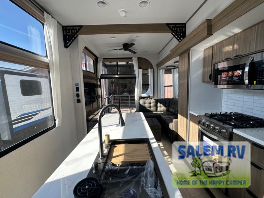 New 2025 Forest River RV Salem Grand Villa 42VERANDA Destination ...