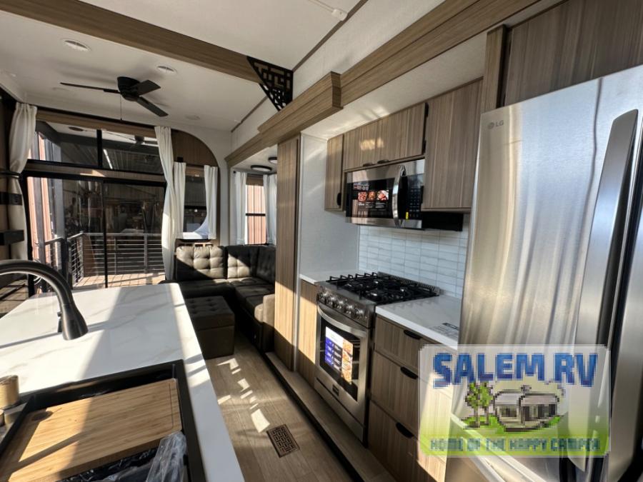New 2025 Forest River RV Salem Grand Villa 42VERANDA Destination ...