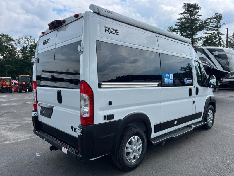 New 2025 Thor Motor Coach Rize 18M Motor Home Class B at SR1 RV ...