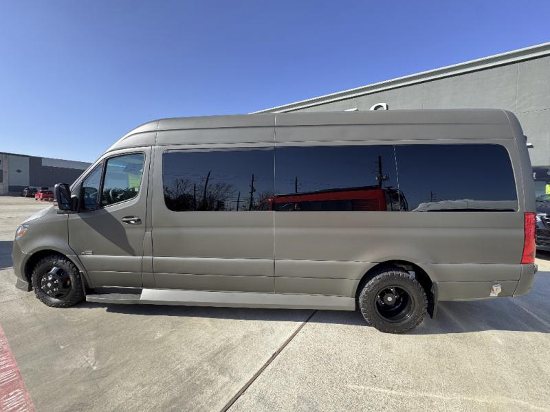 Used 2024 Midwest Automotive Designs Standard Business Class With Power ...