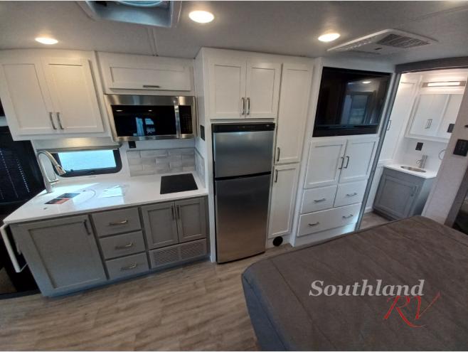 New 2024 Renegade Veracruz 30VRM Motor Home Super C - Diesel at ...