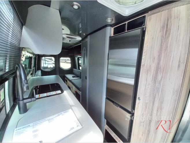New 2024 Airstream Interstate 24X Std. Model Motor Home Class B ...