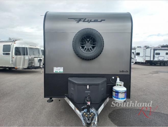 New 2025 inTech RV Flyer Discover Toy Hauler Expandable at Southland RV ...