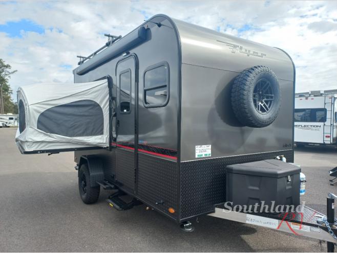 New 2025 inTech RV Flyer Discover Toy Hauler Expandable at Southland RV ...