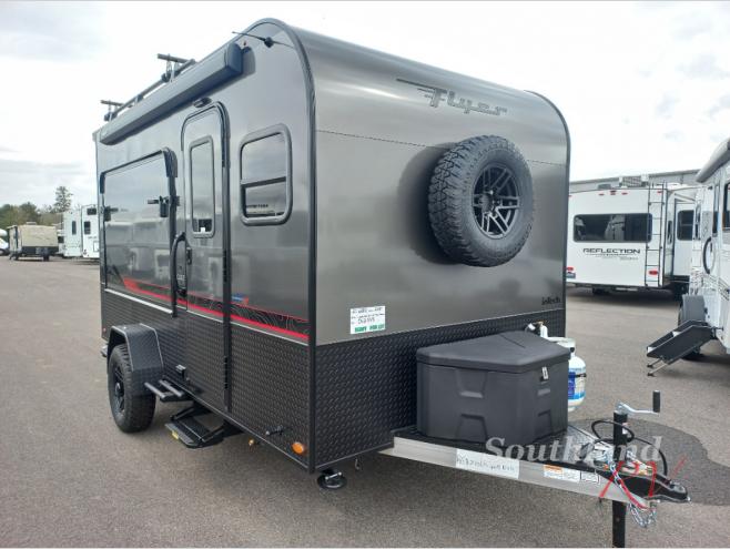 New 2025 inTech RV Flyer Discover Toy Hauler Expandable at Southland RV ...