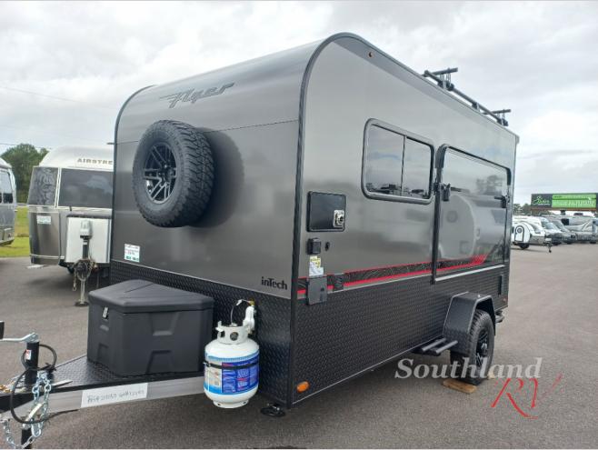 New 2025 inTech RV Flyer Discover Toy Hauler Expandable at Southland RV ...