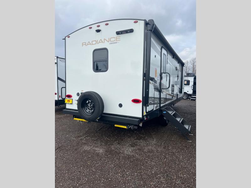 New 2024 Cruiser Radiance Ultra Lite 25RB Travel Trailer at Speedway RV ...