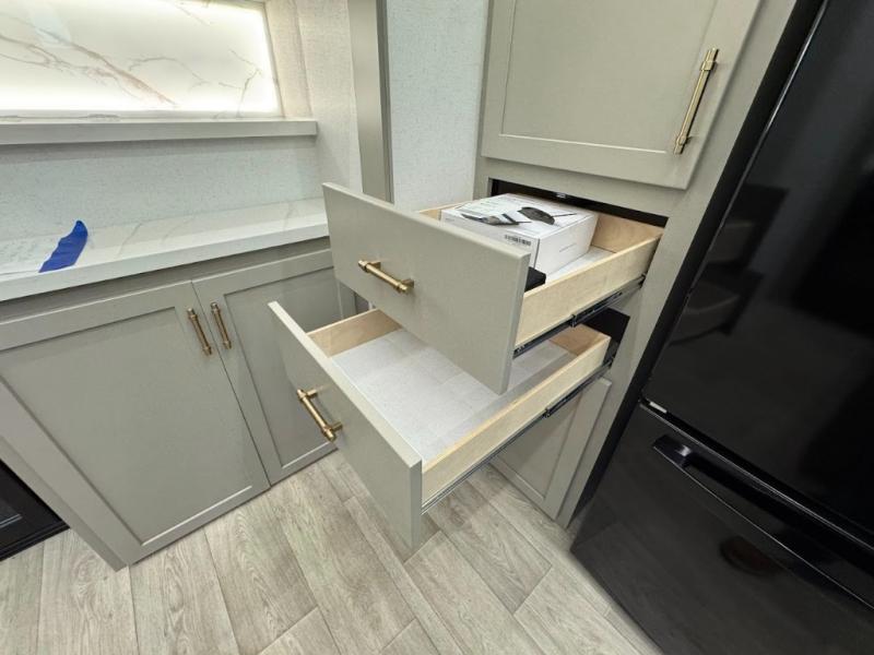 New 2026 Axiom RV Vendetta V4250 Toy Hauler Fifth Wheel at Stagecoach ...