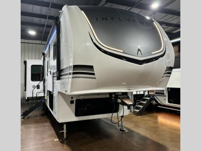 Fifth Wheels For Sale in Ashland, Kentucky | Summit RV