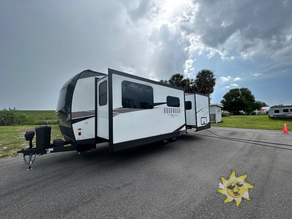 Used 2023 Forest River RV Rockwood Ultra Lite 2608BS Travel Trailer at ...