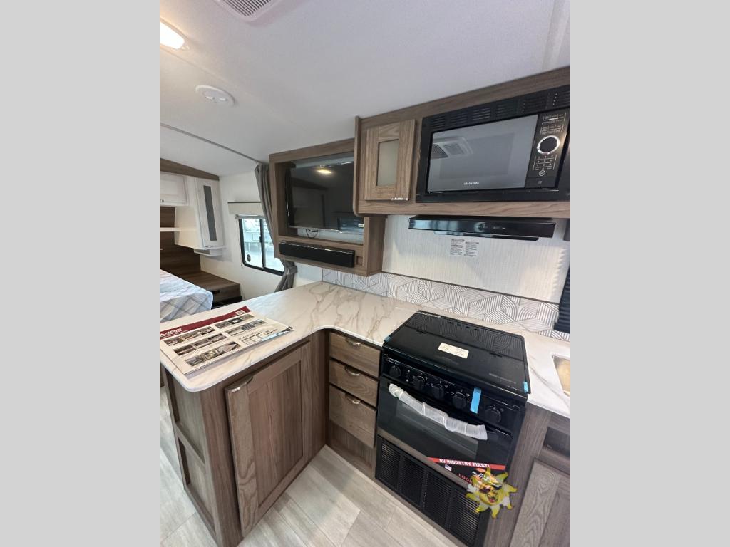 New 2024 Cruiser MPG 2100RB Travel Trailer at Sun Camper Liquidators ...