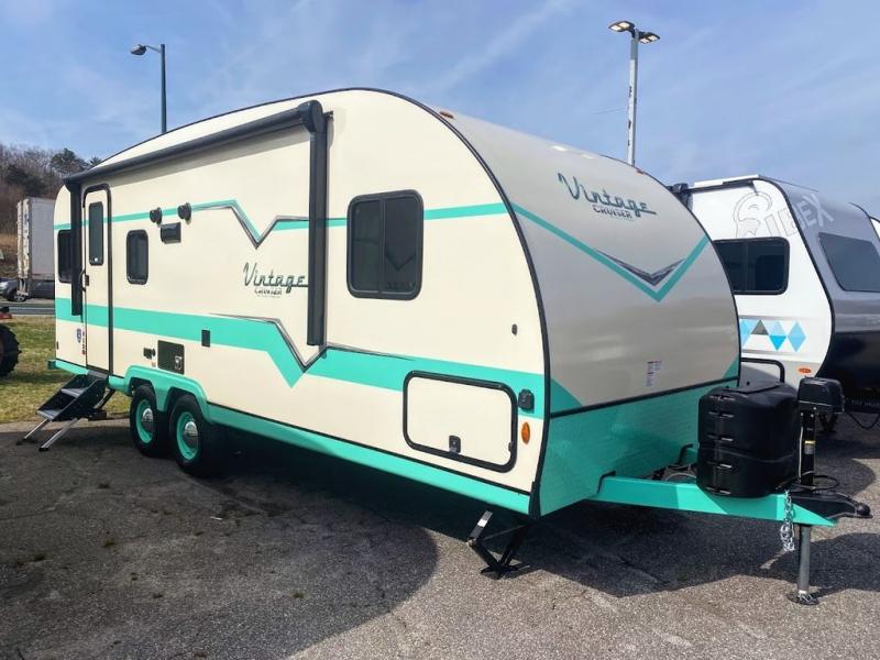 New 2023 Gulf Stream RV Vintage Cruiser 23RSS Travel Trailer at Sunrise ...