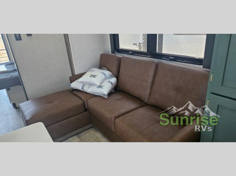 New 2025 Forest River RV No Boundaries RV Suite RVS3 Travel Trailer at ...