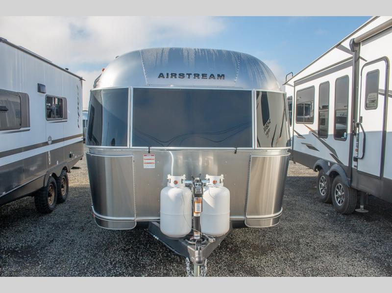 New 2025 Airstream Flying Cloud 25FB Travel Trailer at Sutton RV ...