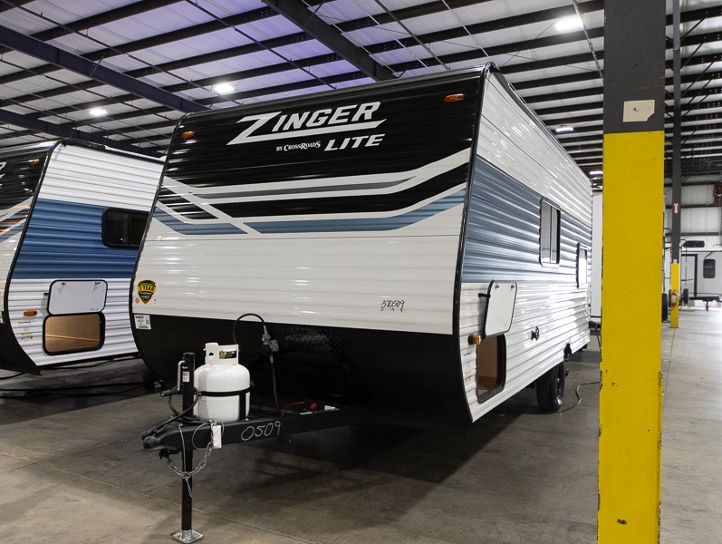 New 2024 CrossRoads RV Zinger Lite 18BH Travel Trailer at Terry Town RV ...