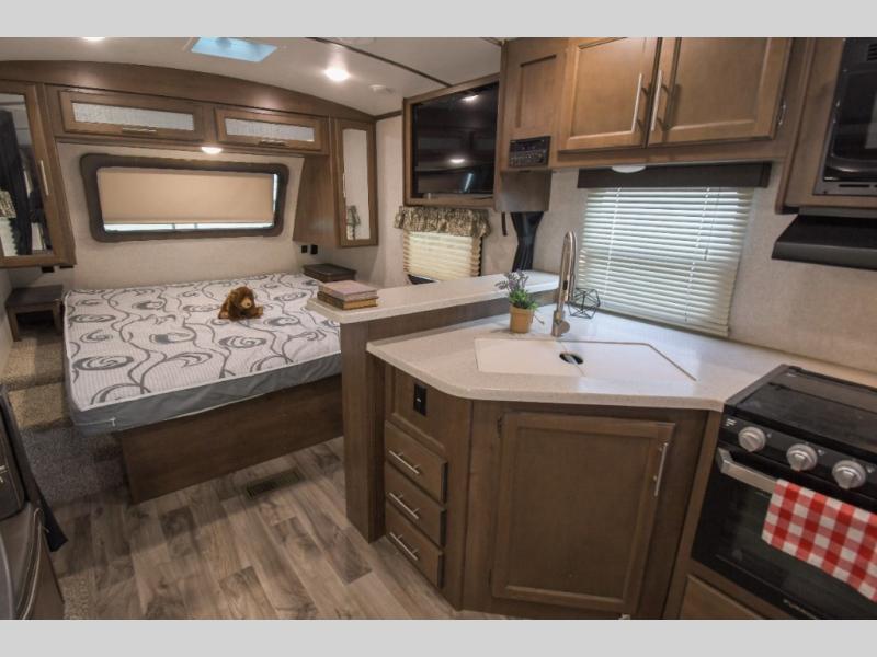Used 2019 Keystone RV Cougar Half-Ton Series 22RBS Travel Trailer at ...