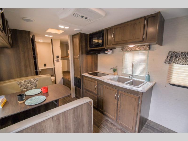 Used 2018 Keystone RV Bullet Crossfire 2070BH Travel Trailer at The ...