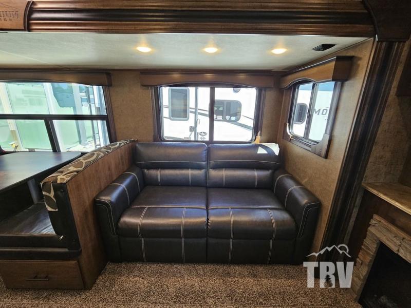 Used 2018 Outdoors RV Black Stone Titanium Series 280RKS Travel Trailer ...