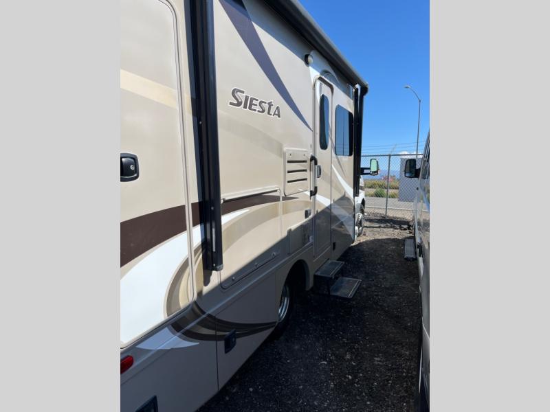 Used 2015 Thor Motor Coach Siesta Sprinter 24SL Motor Home Class C ...