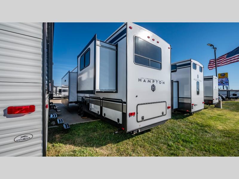 New 2025 CrossRoads RV Hampton 395BAM Destination Trailer at Travers ...
