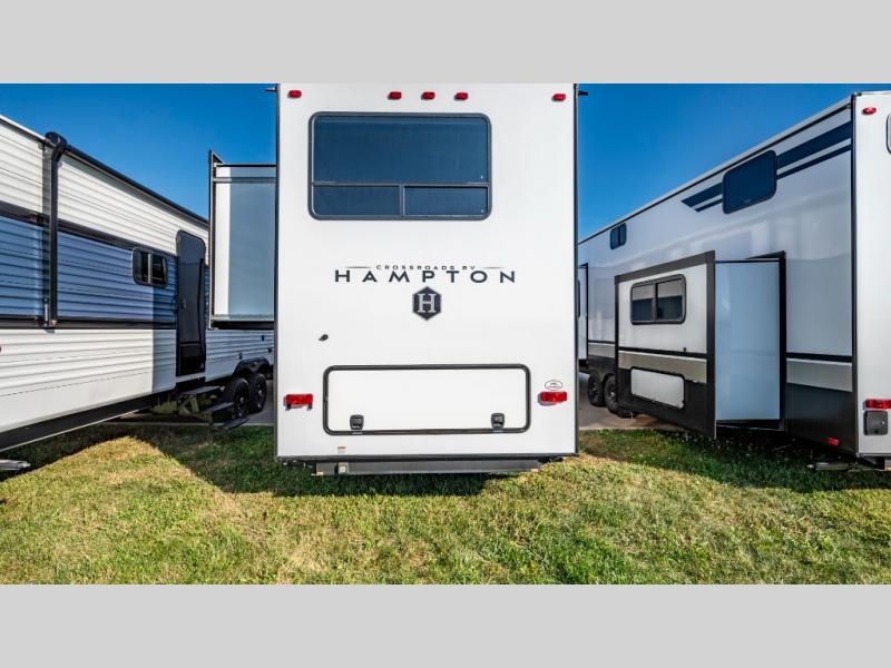 New 2025 CrossRoads RV Hampton 395BAM Destination Trailer at Travers ...