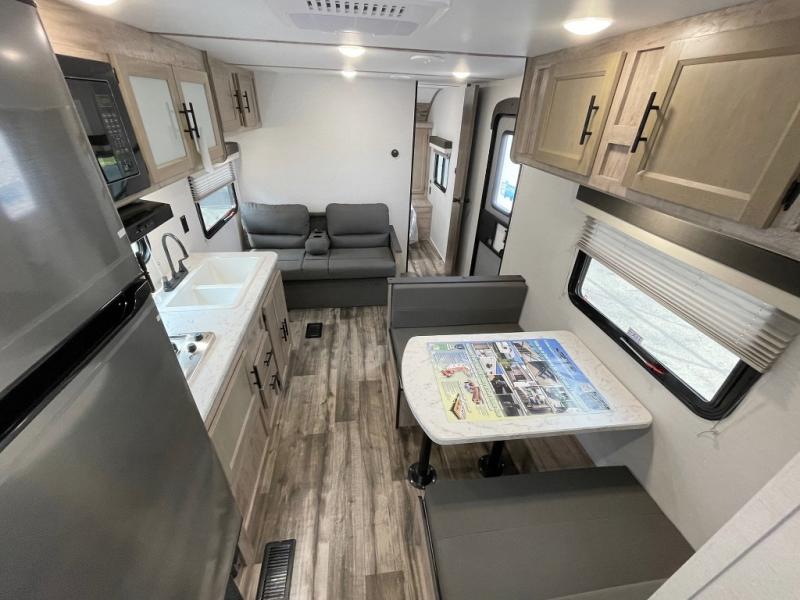 New 2024 Gulf Stream RV Ameri-Lite Ultra Lite 26BHG Travel Trailer at ...