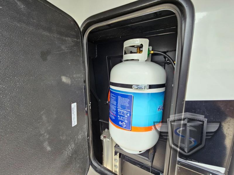 New 2024 Heartland Cyclone 4270 Toy Hauler Fifth Wheel at T&S RV and ...