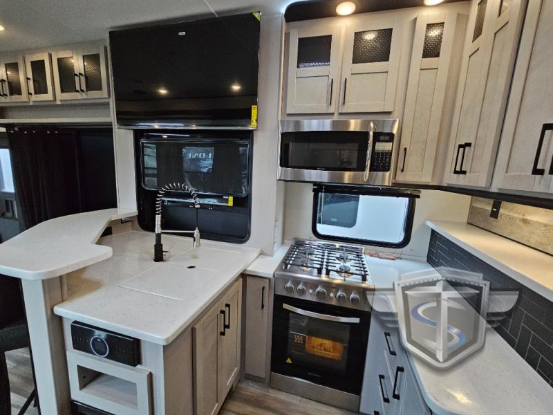 New 2024 Heartland Cyclone 4270 Toy Hauler Fifth Wheel at T&S RV and ...