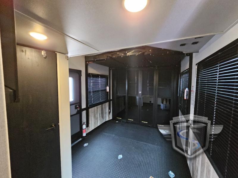 New 2024 Heartland Cyclone 4270 Toy Hauler Fifth Wheel at T&S RV and ...