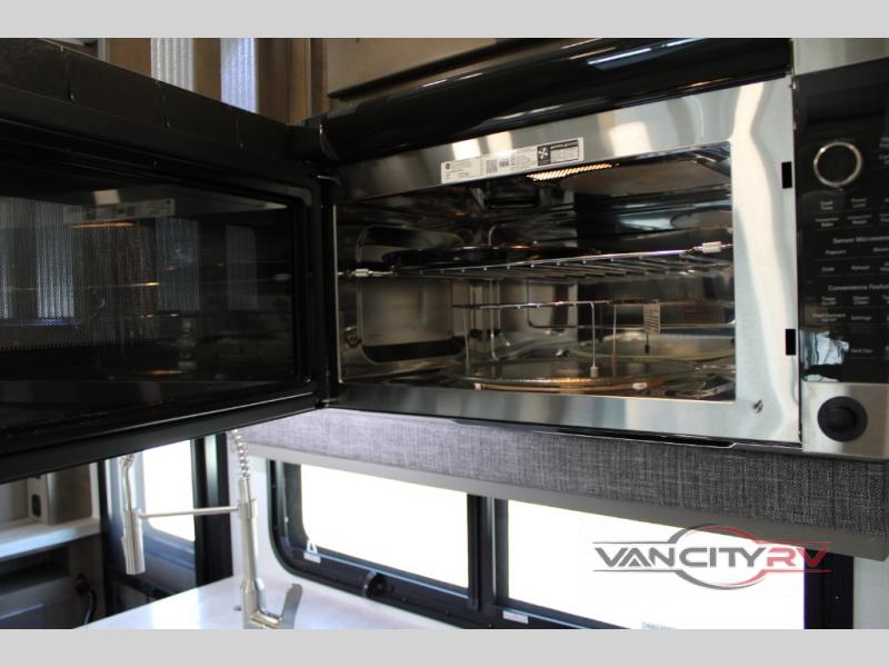 New 2025 Dynamax isata 5 28SS Motor Home Super C - Diesel at Van City ...