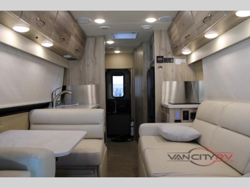 New 2024 Chinook Summit SS Motor Home Class B+ - Diesel at Van City RV ...