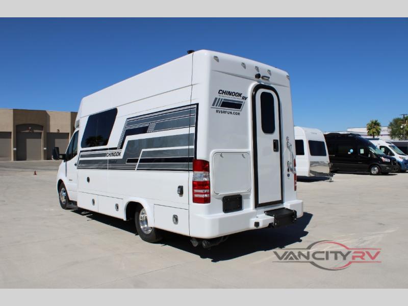 New 2024 Chinook Summit SS Motor Home Class B+ - Diesel at Van City RV ...