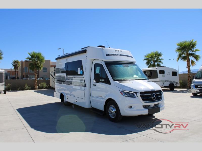 New 2024 Chinook Summit SS Motor Home Class B+ - Diesel at Van City RV ...